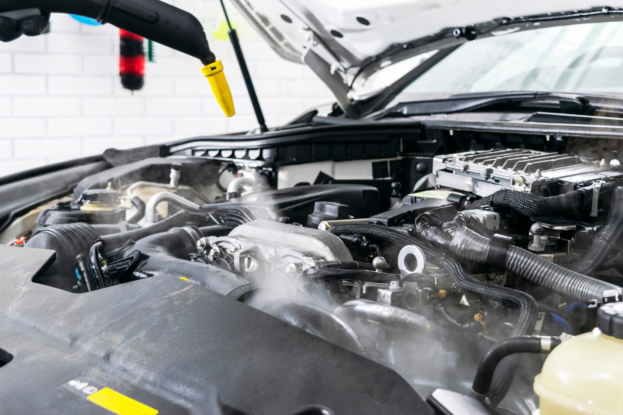 Is It Safe to Wash Your Engine? Risks and Safe Cleaning Tips Explained